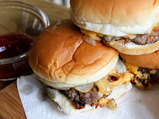 Diner-Style Cheeseburger Sliders – The Table Gourmet