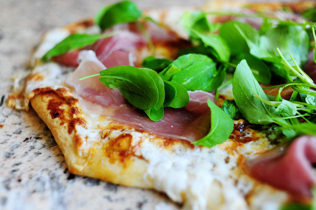 Fig Prosciutto Pizza with Arugula – The Table Gourmet